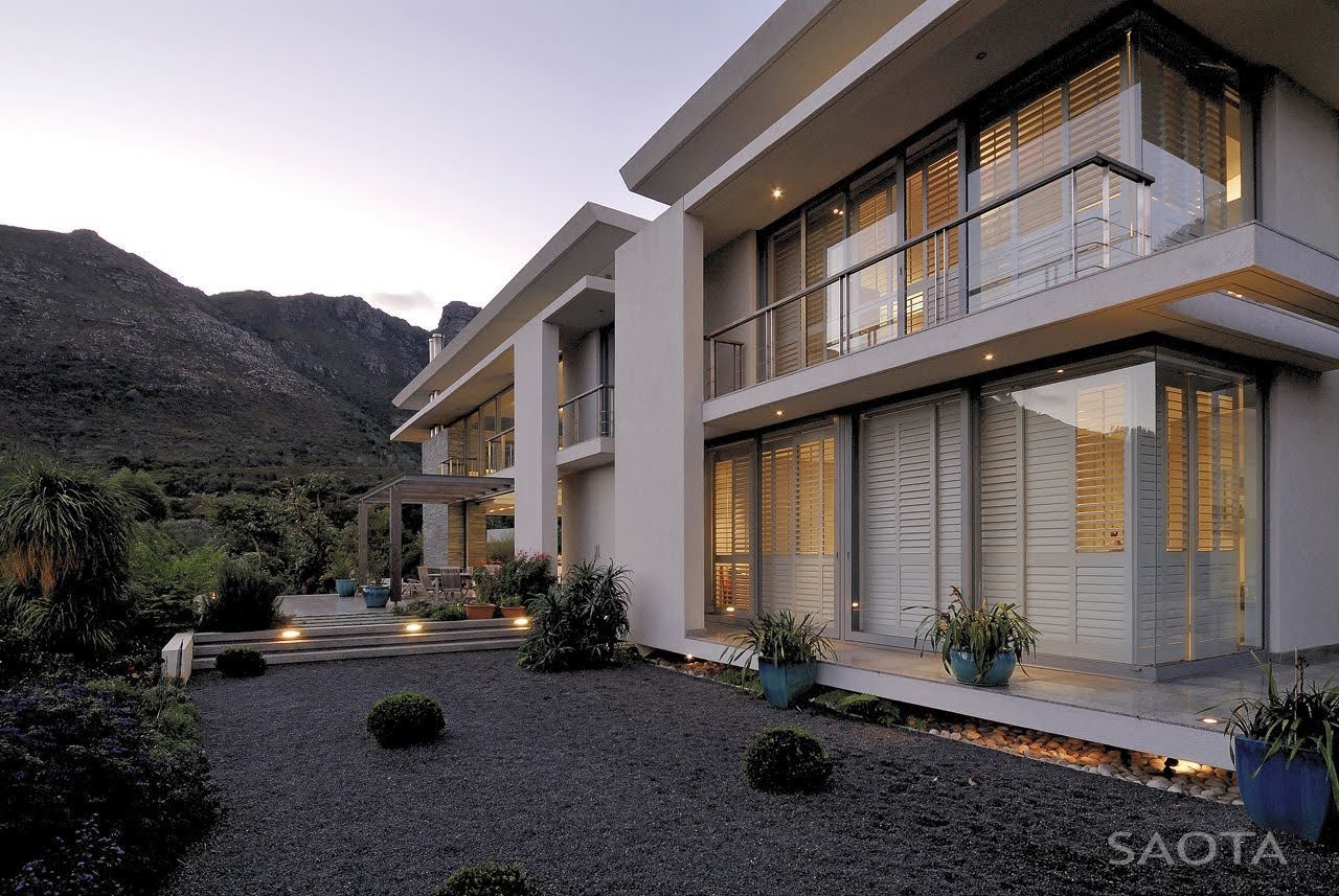 Montrose House - SAOTA - Stefan Antoni Olmesdahl Truen Architects ...