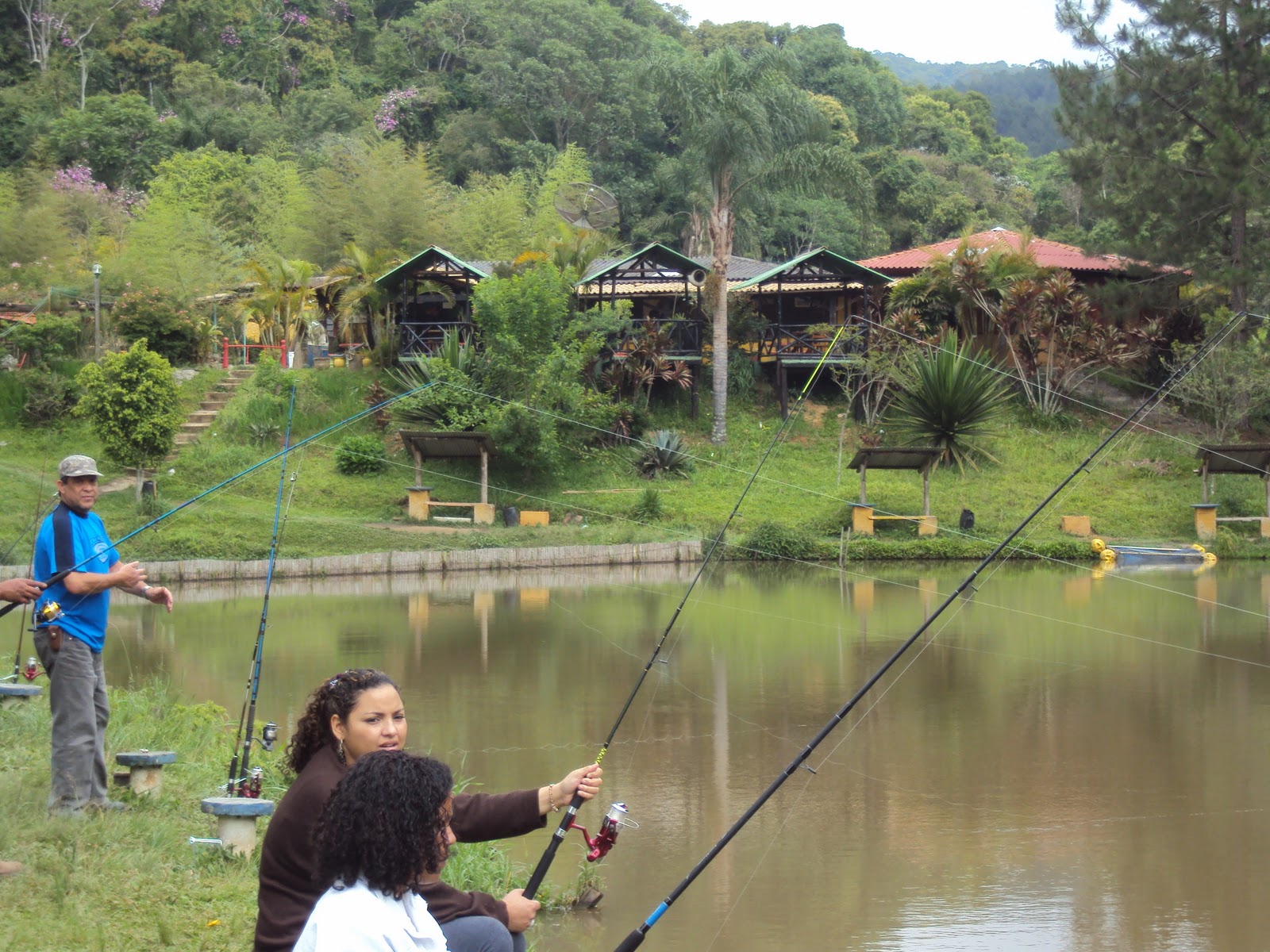 OS PESCADORES TS: pesqueiro triangulo - 03/12/2011