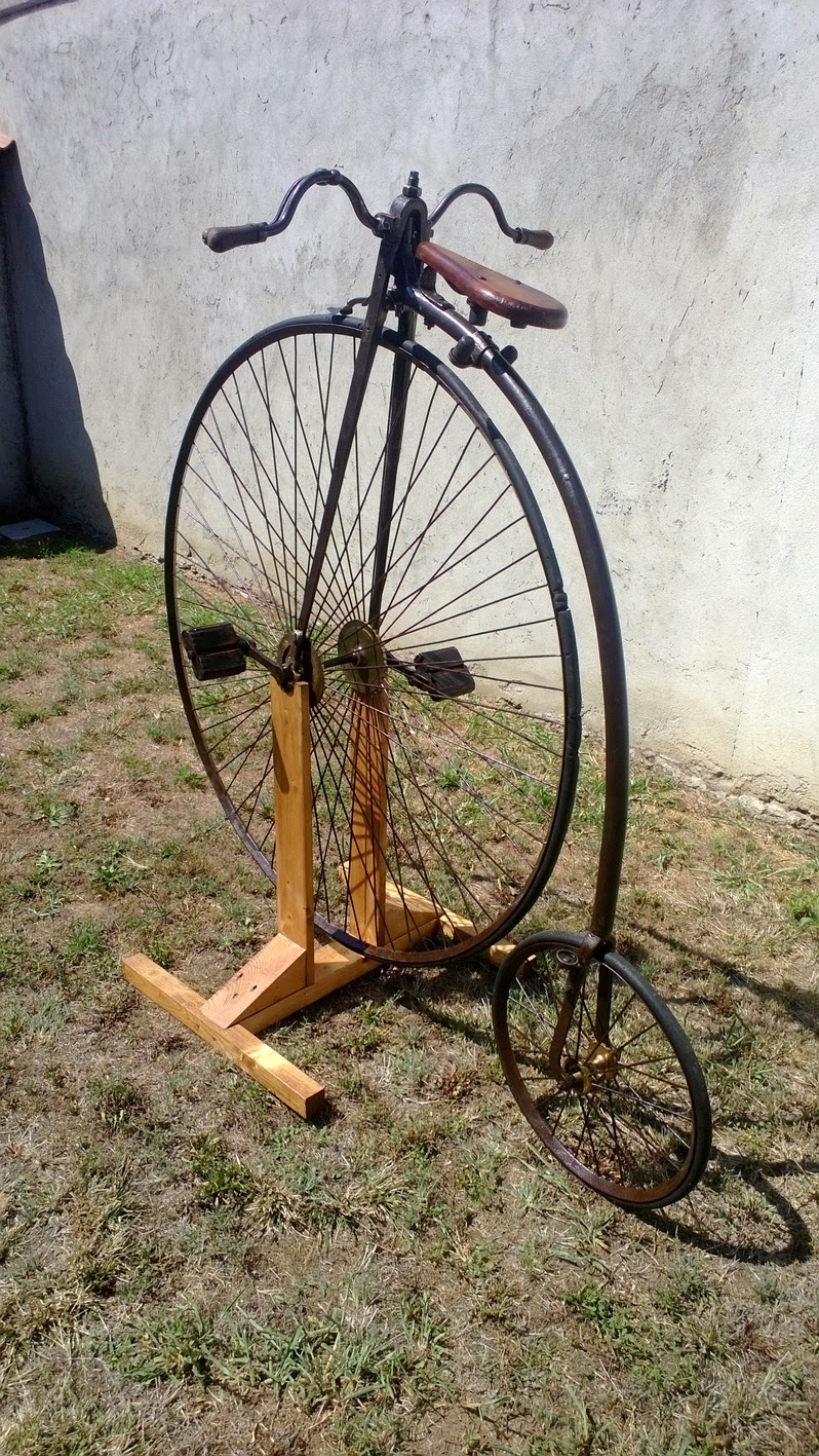 paramanubrio: Biciclo svizzero