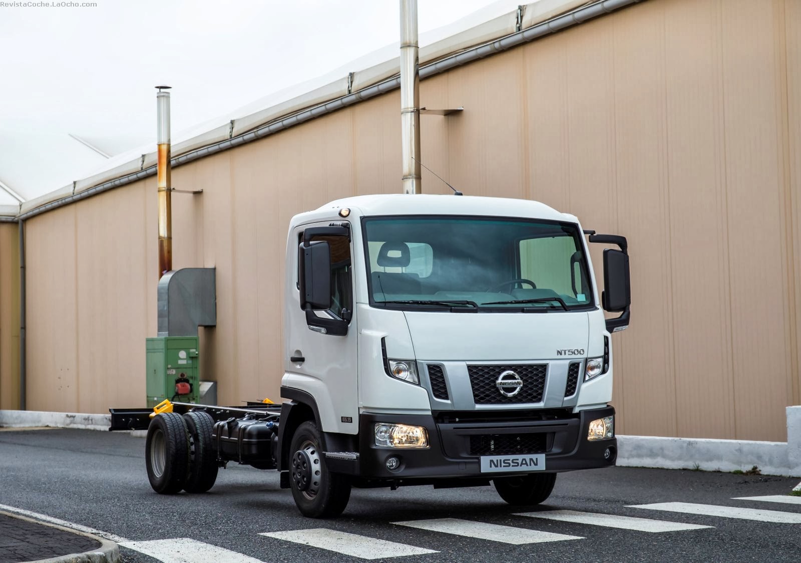 Revista Coche: Nissan empieza a fabricar en España el nuevo NT500