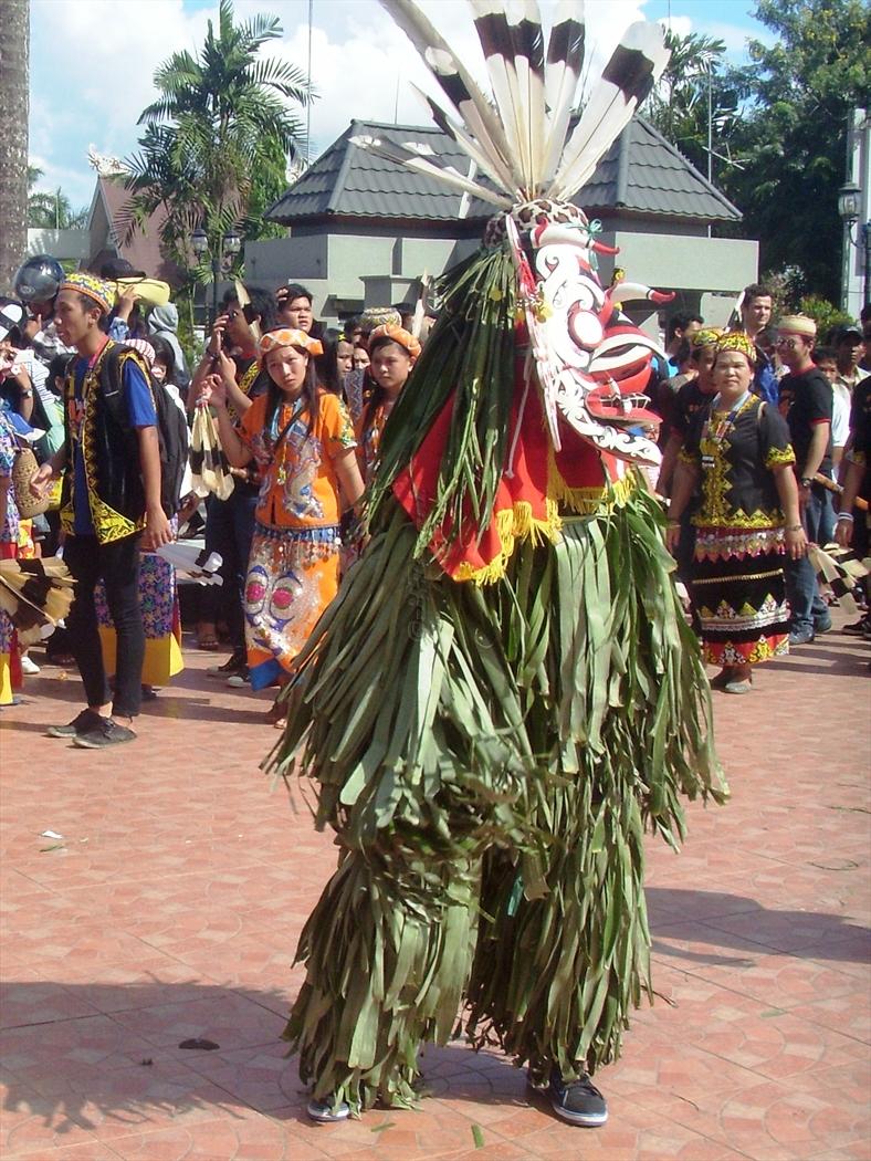 Mahakam Festival 2012: Gerak dan tari (Upacara HUDOQ)
