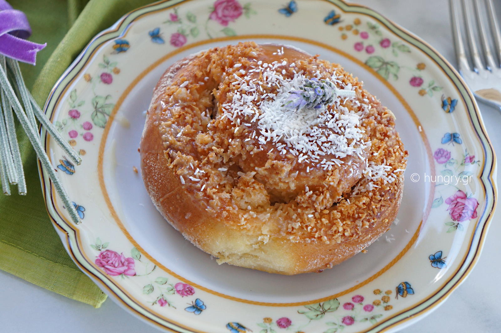 Kitchen Stories: Coconut Rolls