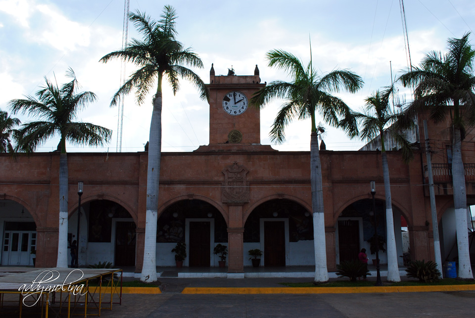 Cachivaches: Tintero de lo incierto: Ciudad Cardel, Veracruz (Fotografía)