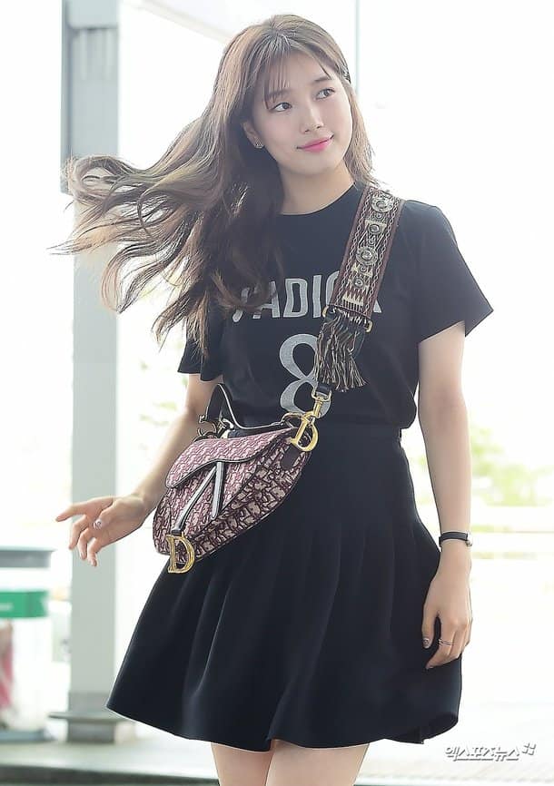 Foto Terlihat Gendut, Ini Gaya Fashion Suzy 2019 di Bandara Menggunakan ...