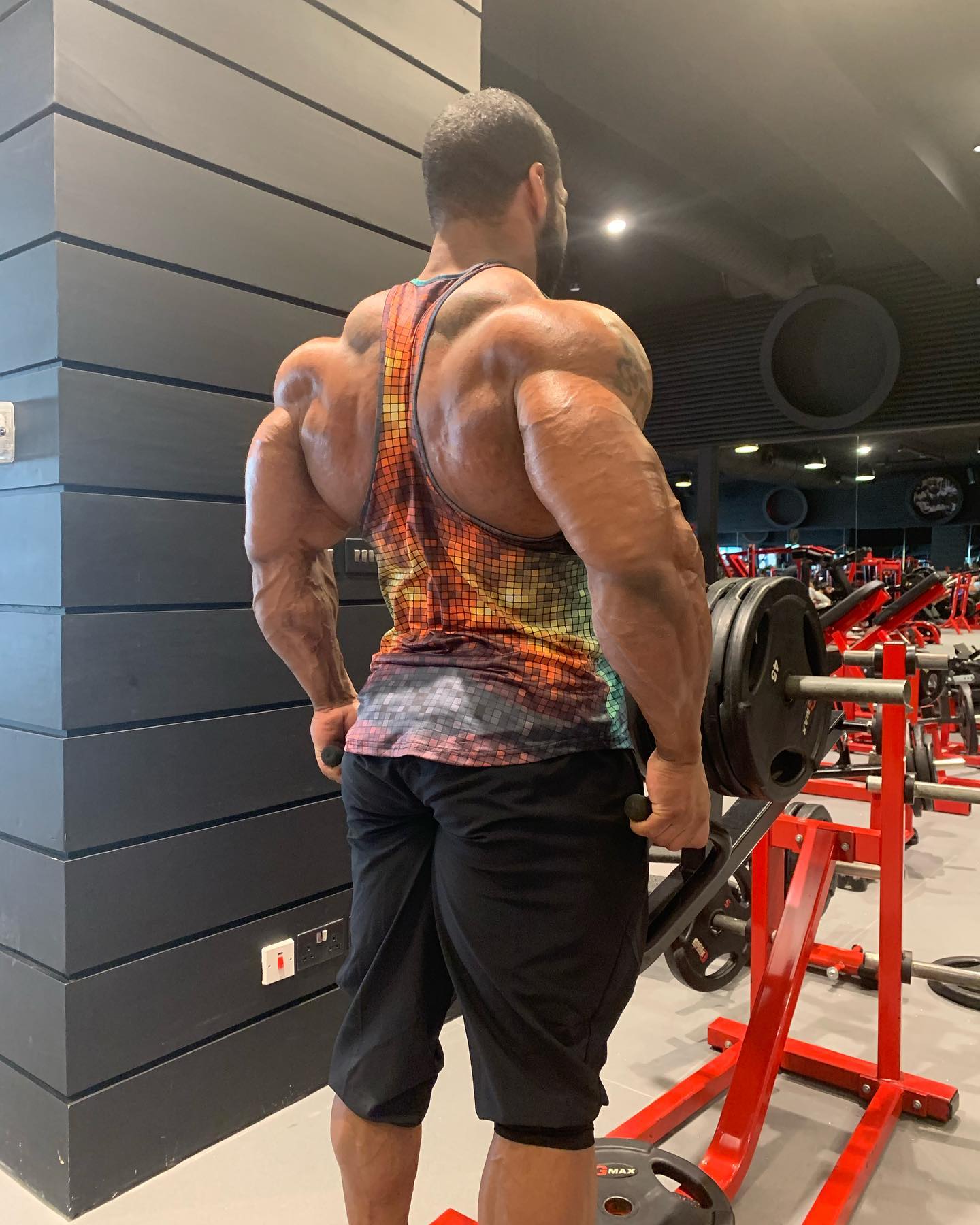 Worldwide Bodybuilders: The return of the Stallion King of England ...