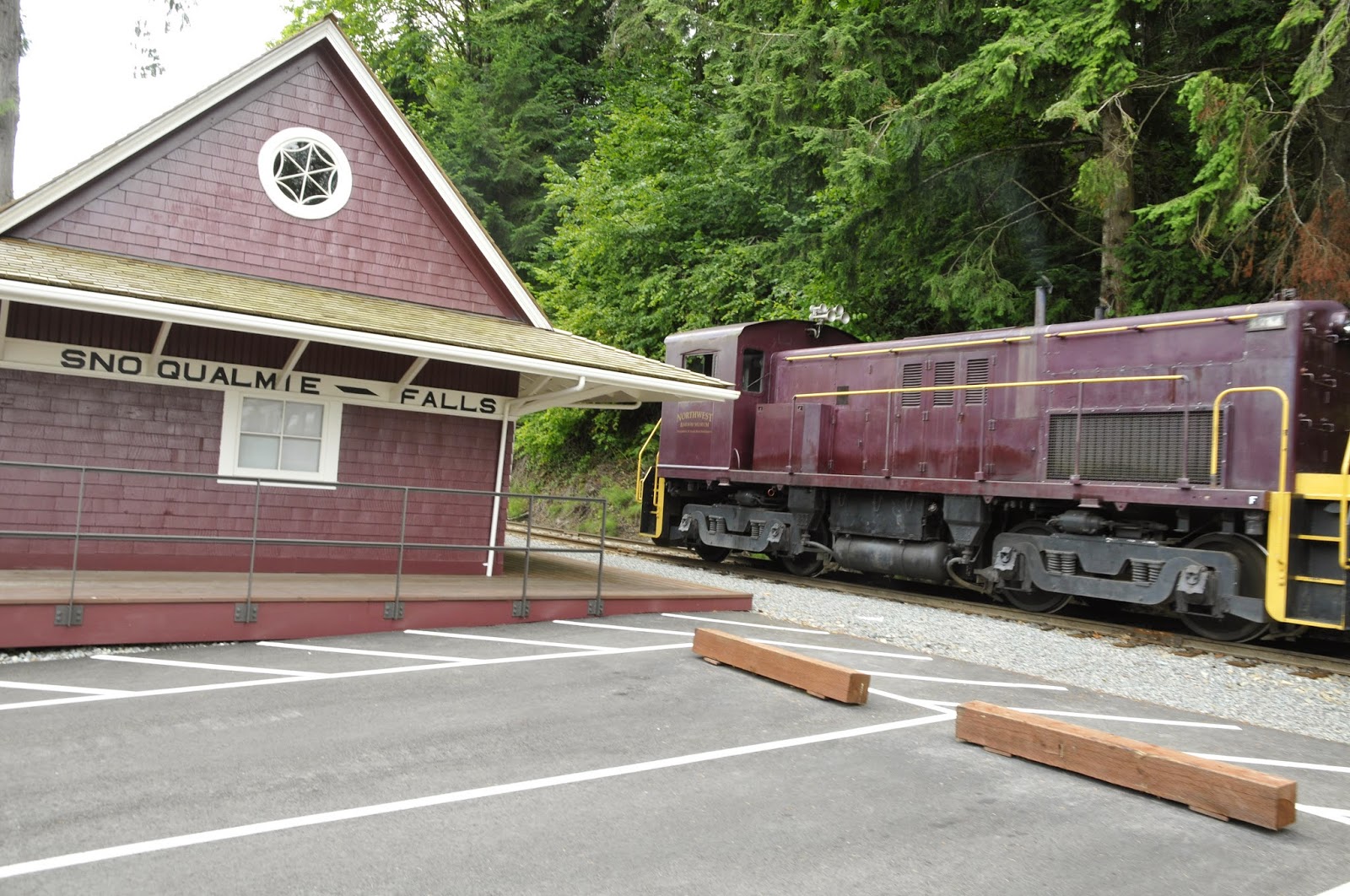 Northwest Railway Museum Blog: Snoqualmie Falls historic area museum open