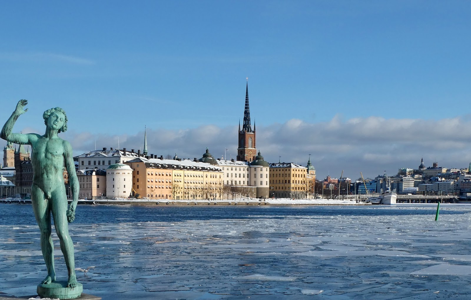 Björnidets blogg: 18 bilder från en vacker vinterdag i Stockholm