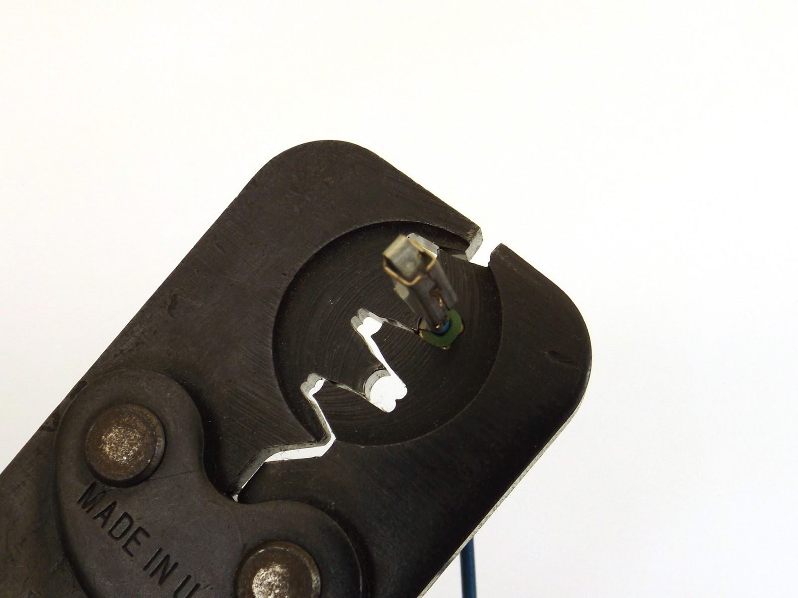 Using an Open Barrel Crimp Tool: Crimping Metri-Pack Terminals with an ...
