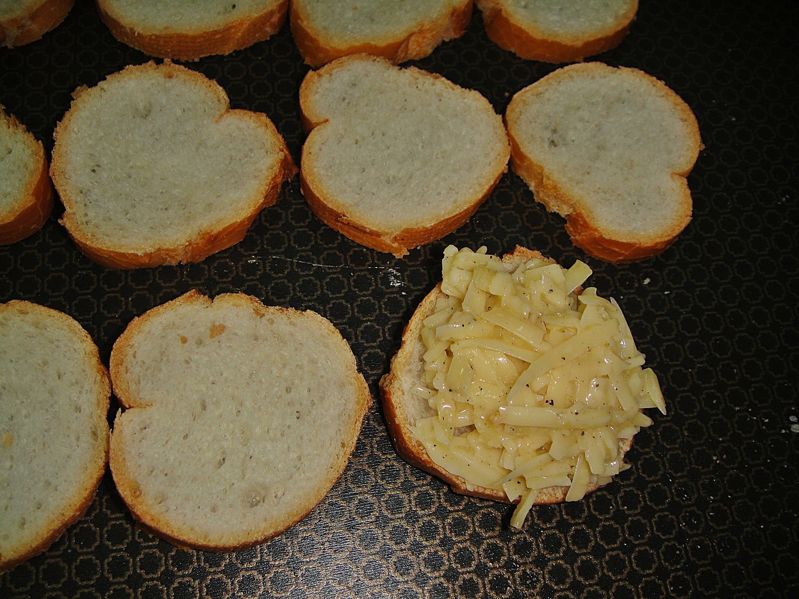 Maryam's Culinary Wonders: 379. Grilled Cheese Toasties
