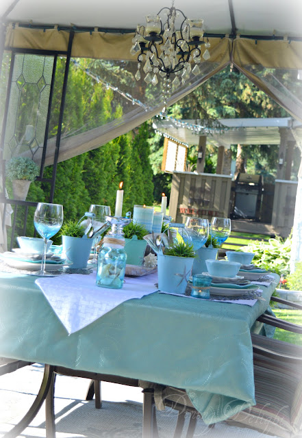 Dining Delight: Seaside Dreaming Tablescape