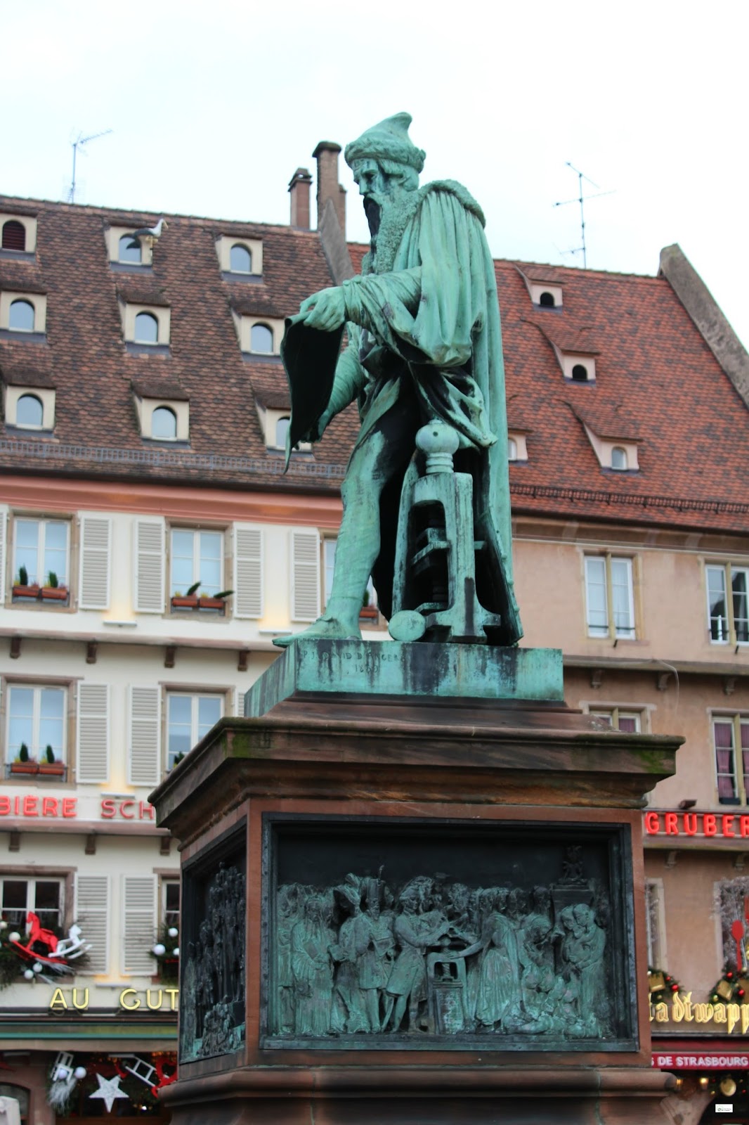 A Walk Through Historic Strasbourg // France | Caravan Sonnet