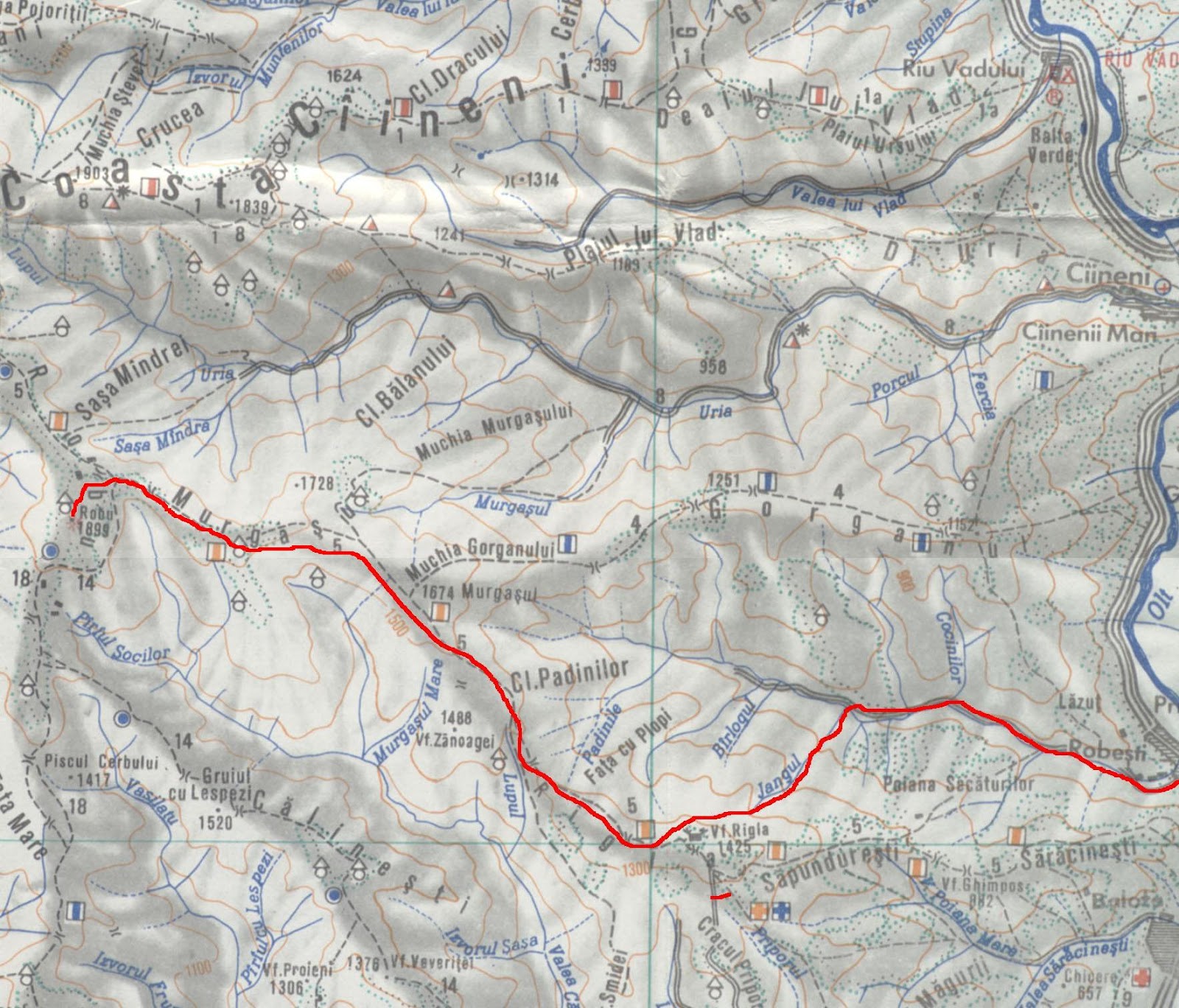 Itinerarii montane și argumentaţii cotidiene : Muntii Lotrului: in ...