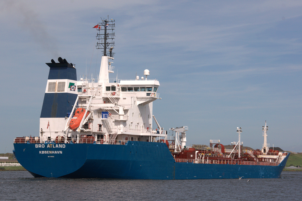 Schepenfotografie: Bro Atland