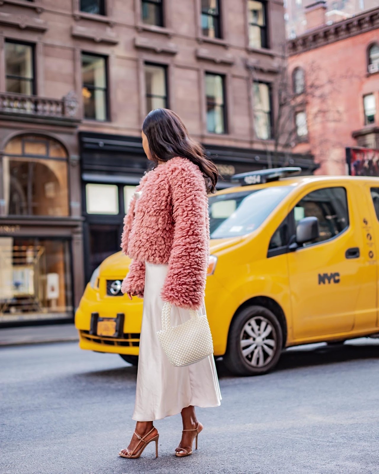 Dadou~Chic: So You Want To Be More Feminine? Do This now...