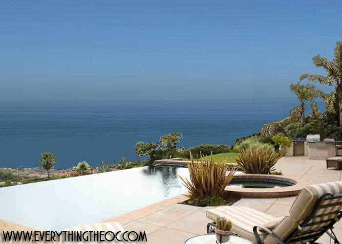 Everything The O.C. : Behind the Scenes: Secrets of the Pool House