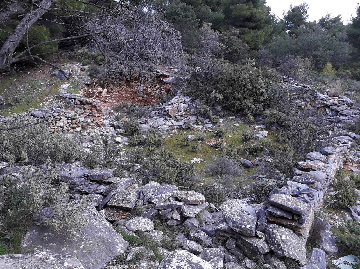 Γιώργος Πρίμπας (Στιγμές): [στην παλιά παραδοσιακή ασβεστοκάμινο και το ...