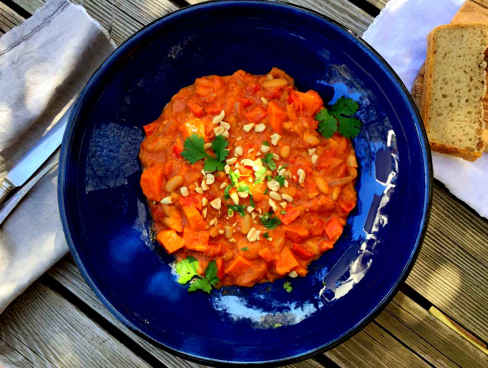 maja skorupska: Domodah, afrykański gulasz warzywny z masłem orzechowym ...