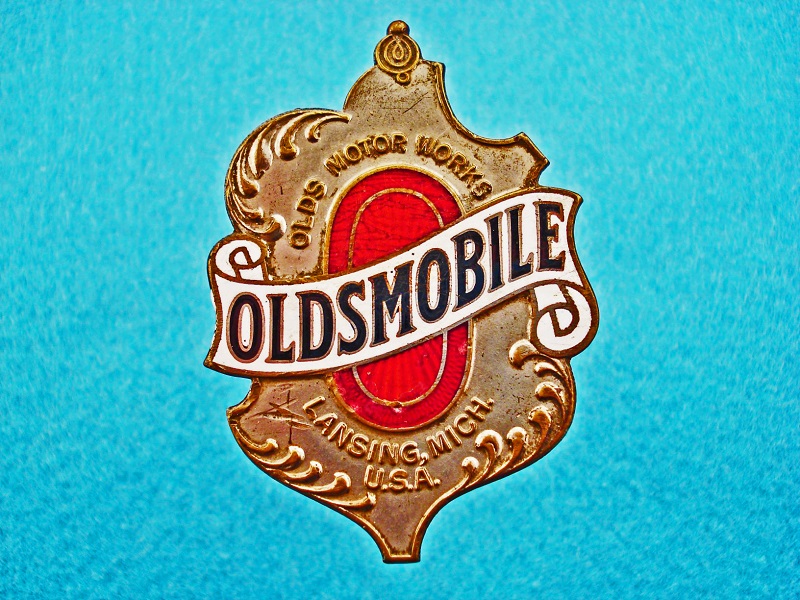 American Auto Emblems: OLDSMOBILE