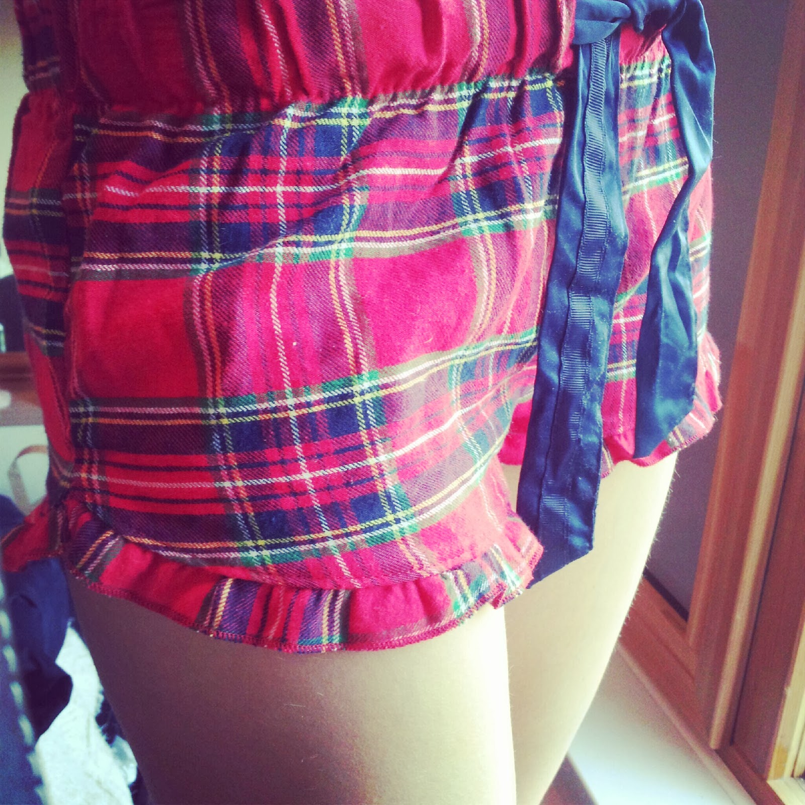Those Cute Tartan Shorts | Eltoria