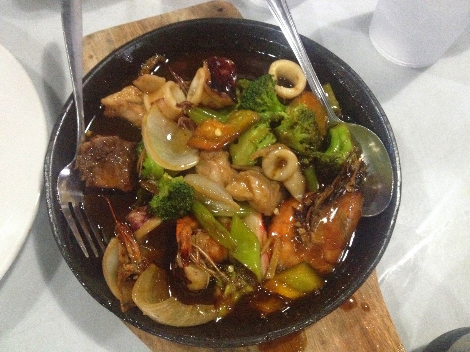 Aquarius Mom: RJ's Bulalohan - Mandaluyong