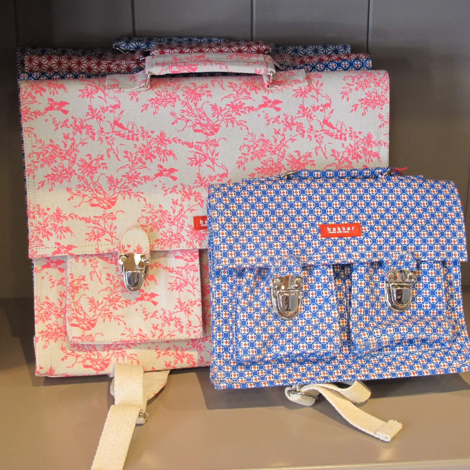 L'instant poétique: Les cartables #1 : Bakker made with love