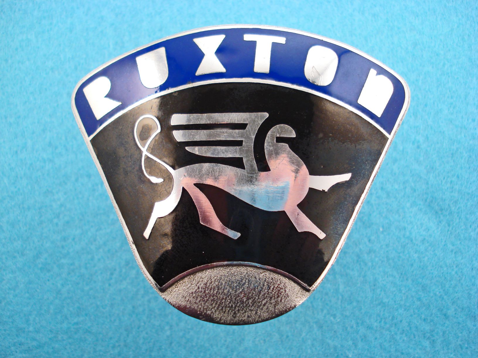 American Auto Emblems: RUXTON
