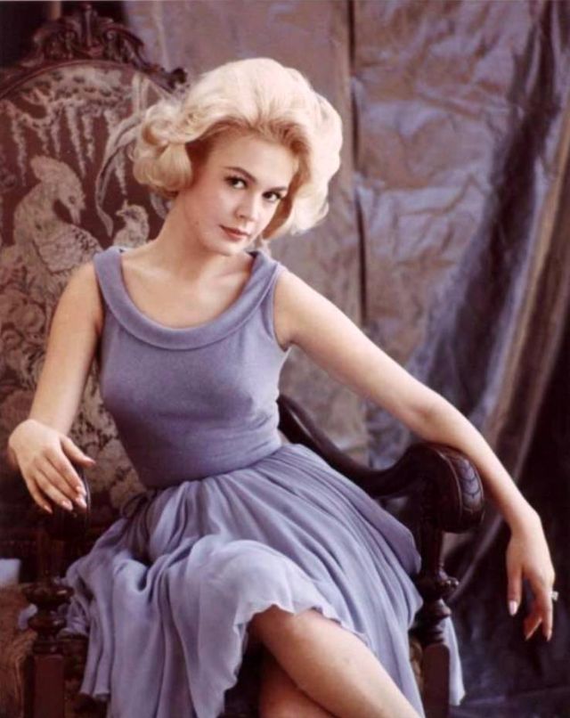 53 Stunning Color Photos of Sandra Dee From Between the 1950s and 1960s ~ vintage everyday