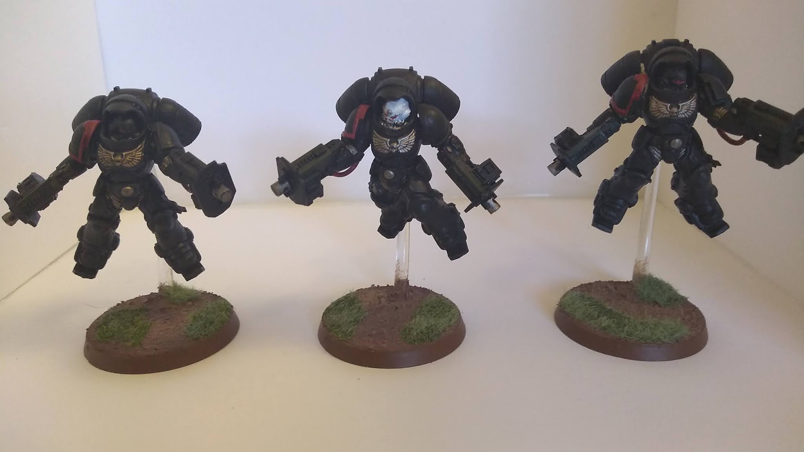 Gamer Addict Frank: Warhammer 40K: Raven Guard Inceptor Squad