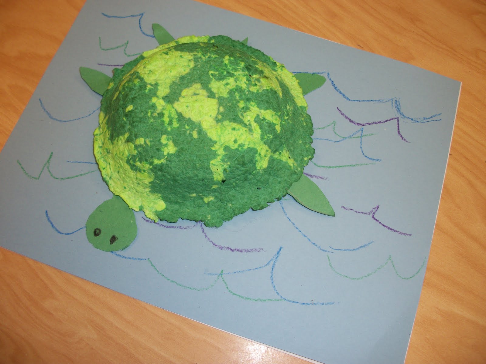 we heart art: recycled sea turtles