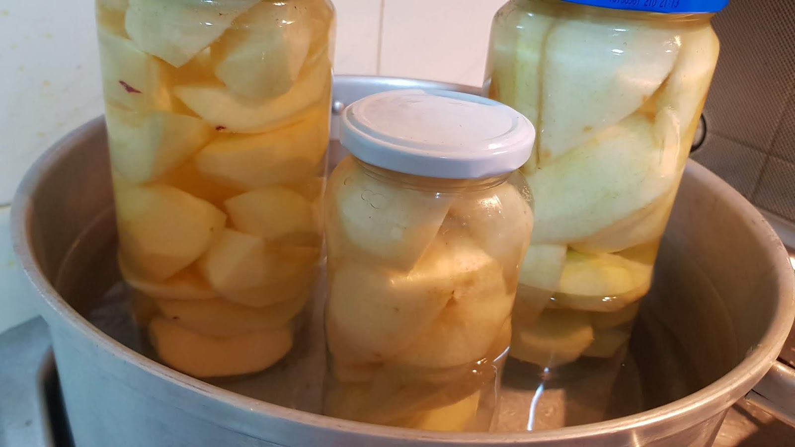 Conserva de peras ou maçãs. | Graça - Truques & Dicas