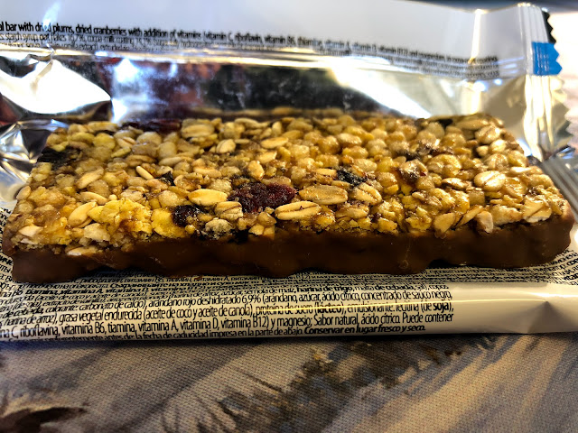 FOODSTUFF FINDS: OSHEE Vitamin Muesli Bar Plum/Cranberry (Asda) by @NLi10