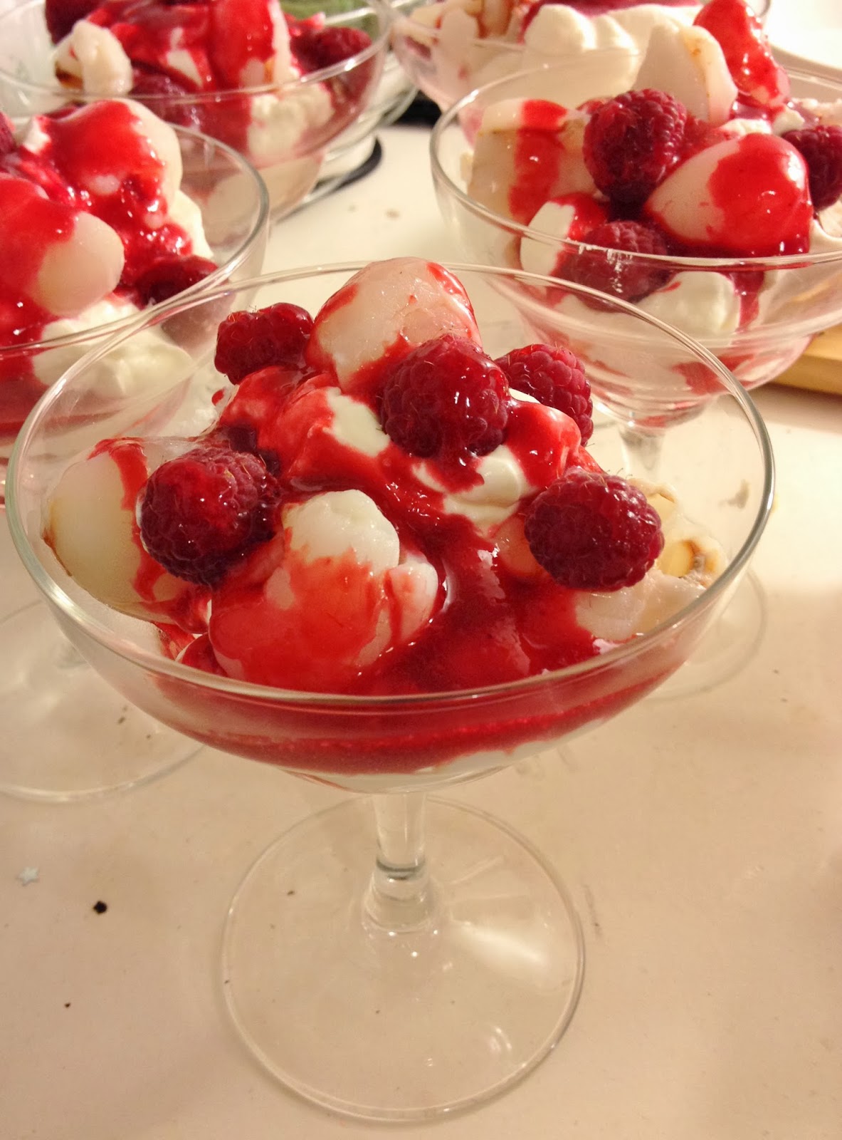 Dessert Meringue Et Fruits Rouges at Joyce Hartmann blog