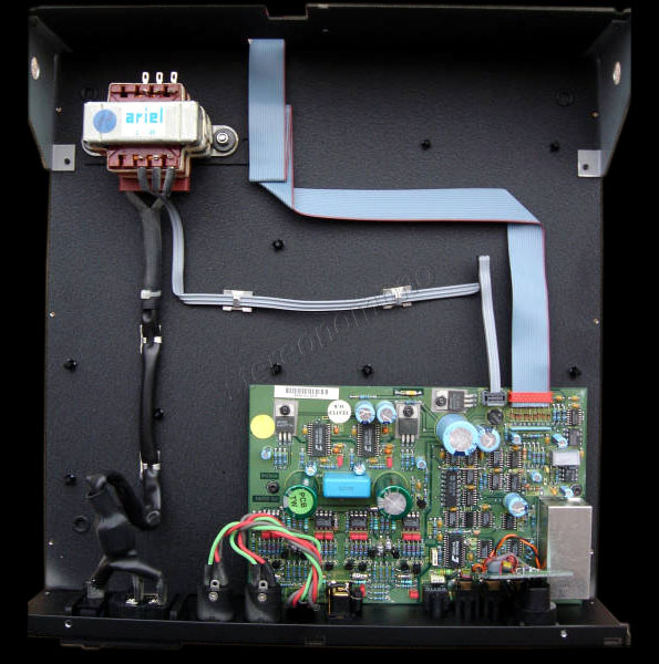 stereonomono - audio Hi Fi Compendium - 14 years on-line: Meridian 563