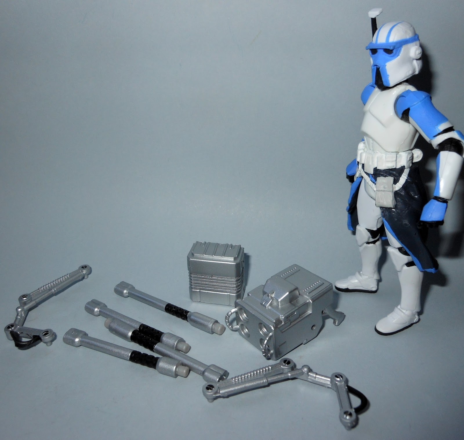 Figuras de Acción A Go-Gó: CLONE TROOPER (HEAVY GUNNER) (STAR WARS: THE ...