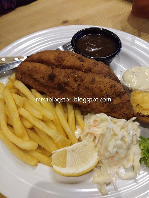 Wordless Wednesday #1/2021 - Polperro Steak House - MRS.A my blog my stori