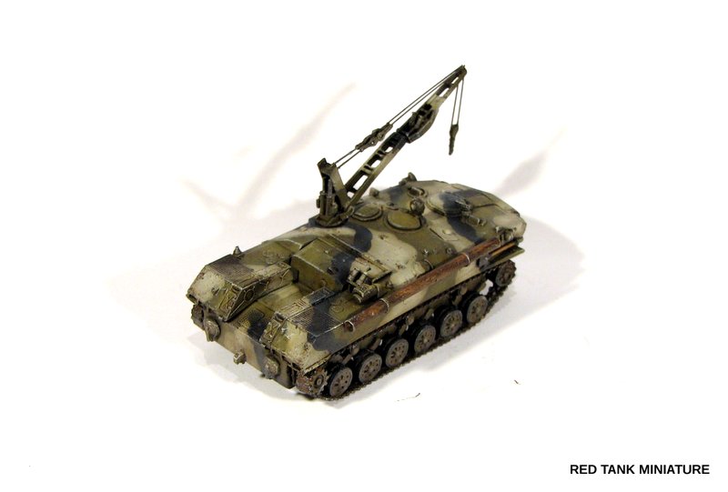 Gulumik Military Models: BREM-D 1/72 RED TANK MINIATURE