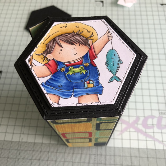 Thursday with Sandiebella: Create a Hexagon Lunch Box – Stamping Bella USA