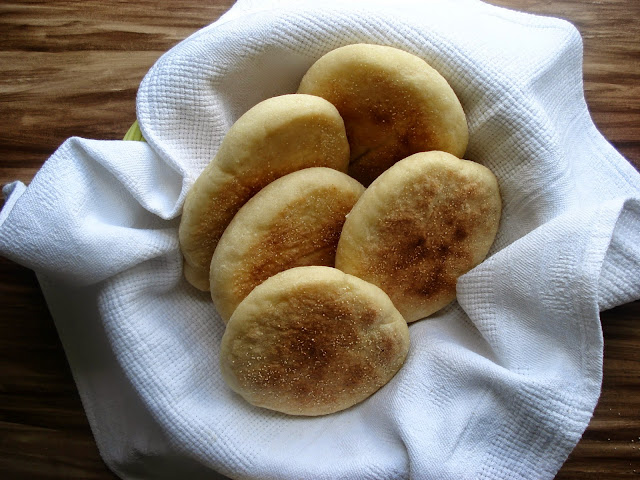 Mi abuelita Caro: Batbout o Mkhamer