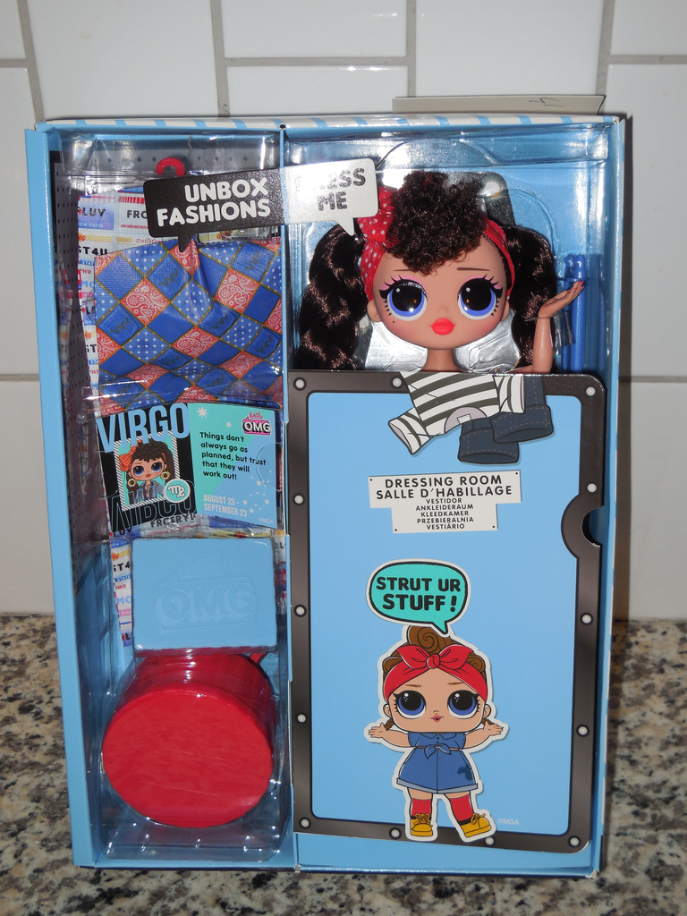 Veni Vidi Dolli: REVIEW: LOL OMG Busy BB