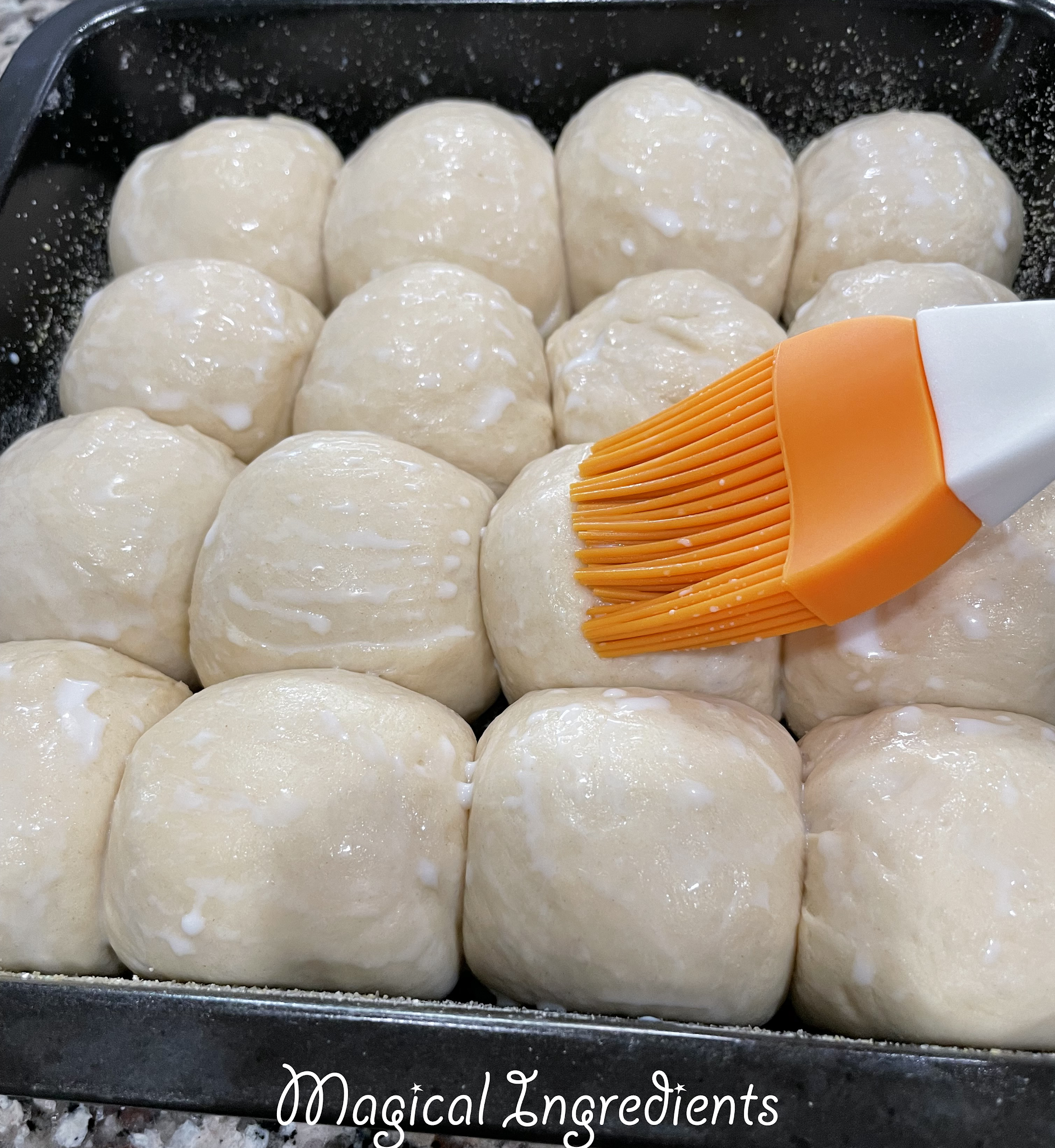 Apple Cider Pull Apart Rolls - Magical Ingredients