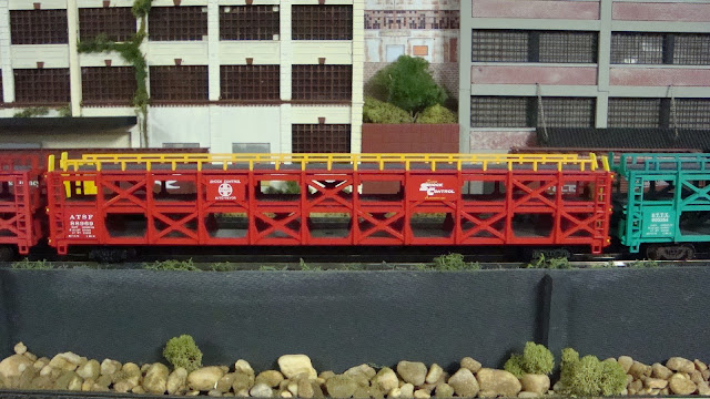 New York Central Train Layout: Bachmann 89' Tri-Level Auto Rack Improvements