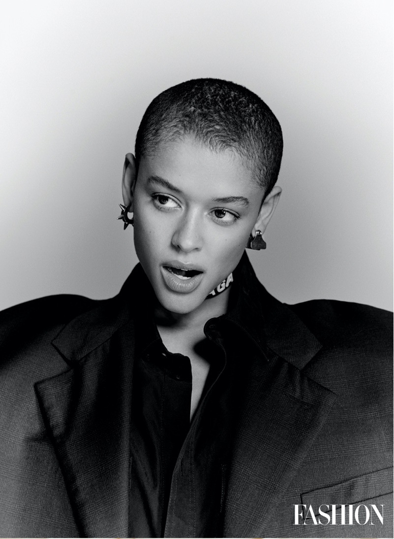 Últimas Tendencias: La estrella de 'Gossip Girl' Jordan Alexander posa ...