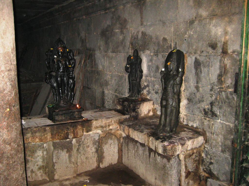 Tamilnadu Tourism: Jalanatheeswarar Temple, Thakkolam – The Temple