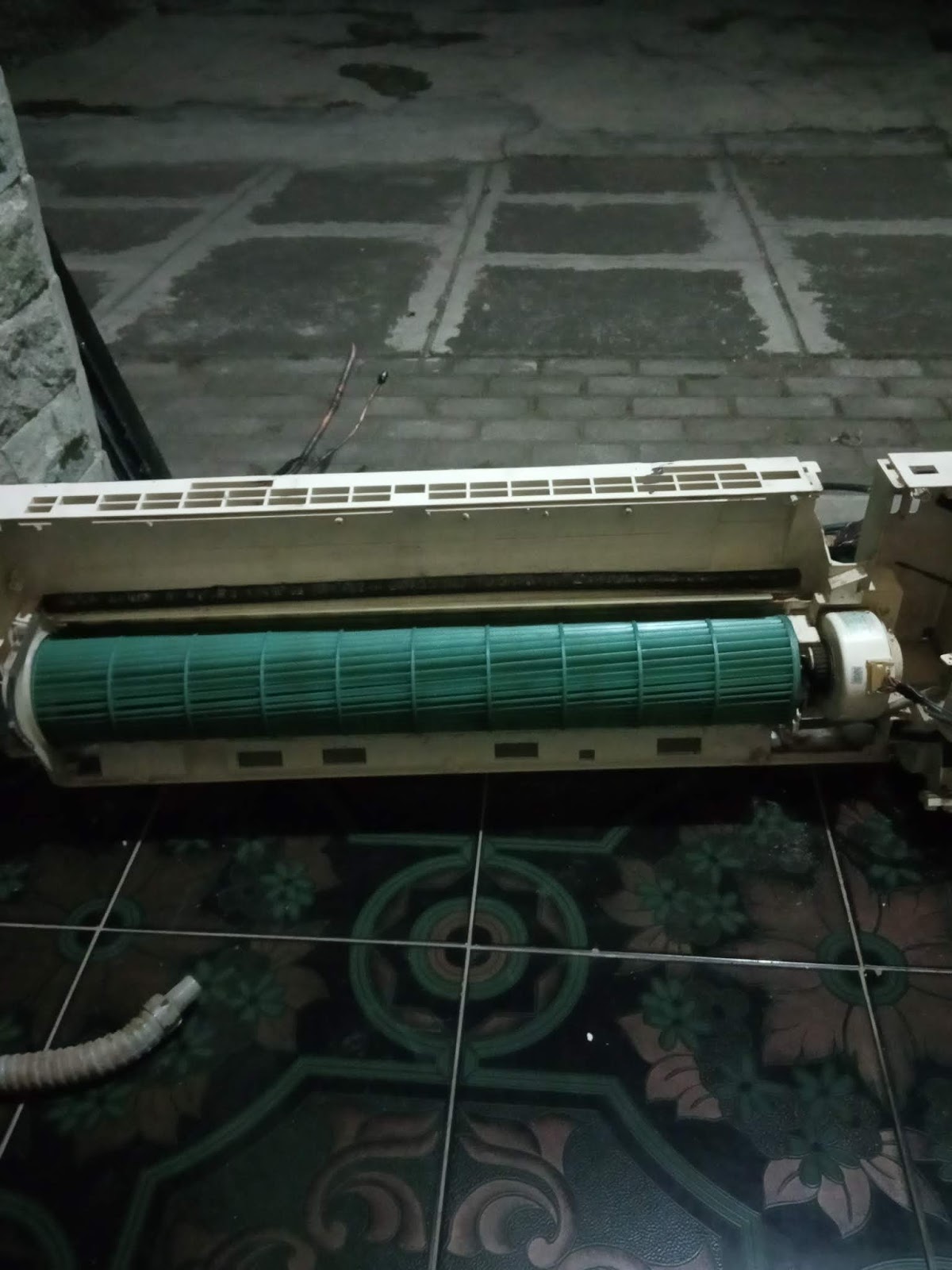 Komponen pada AC split - Juraganacee.com