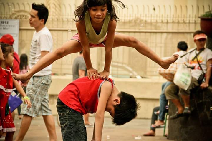 Mga Larong Lahi, Moderno at Makabagong Laro sa Kasalukuyan