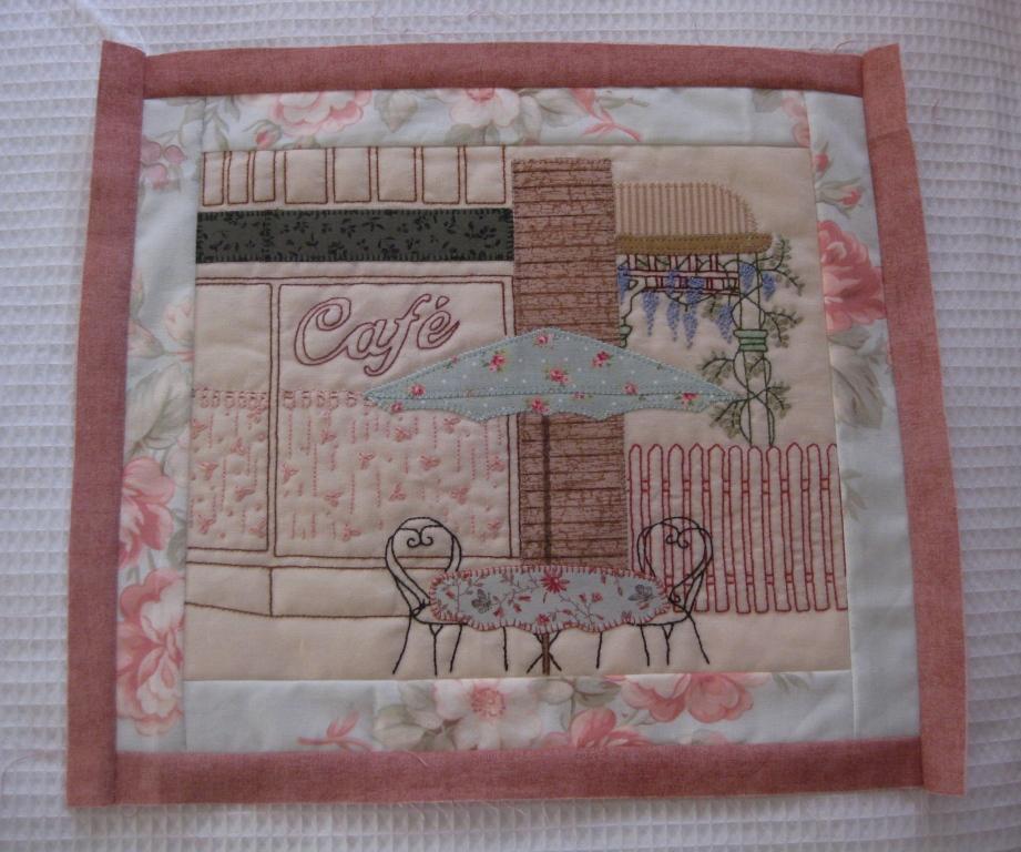 Gone Stitchin'...: GiRLs DaY OuT QuiLT