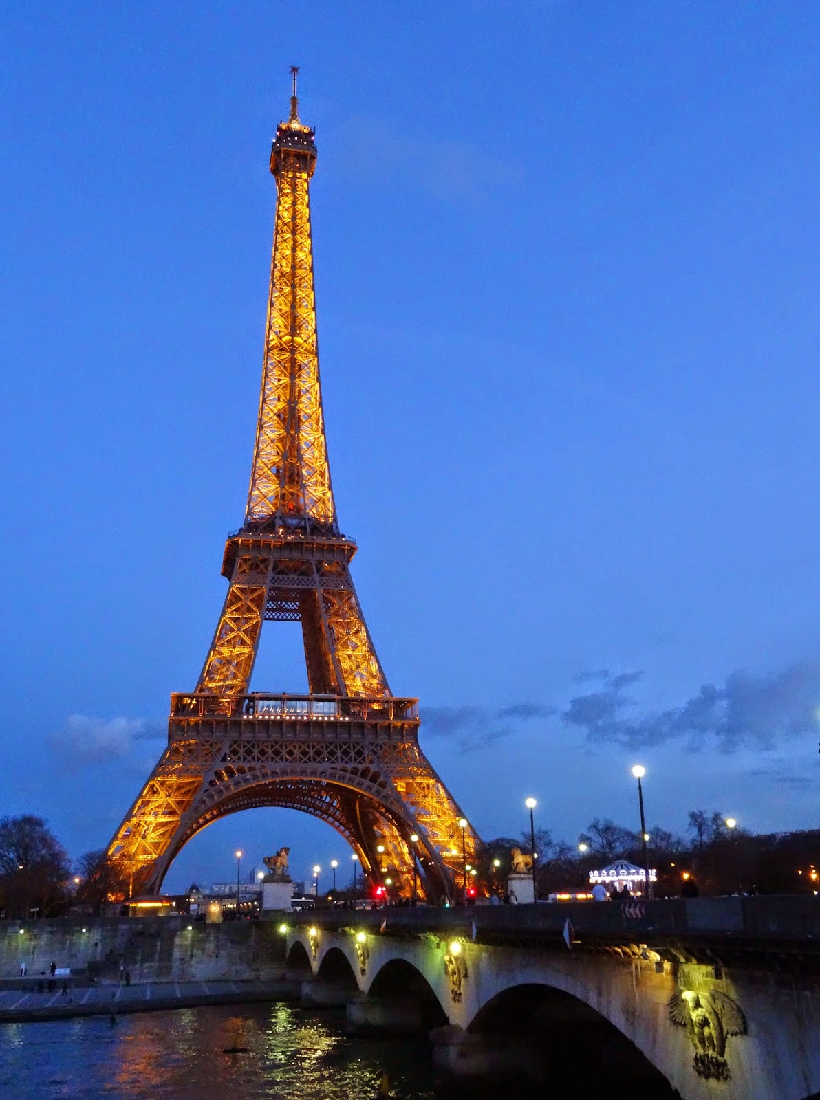 Joe's Retirement Blog: La Tour Eiffel (The Eiffel Tower), Evening ...