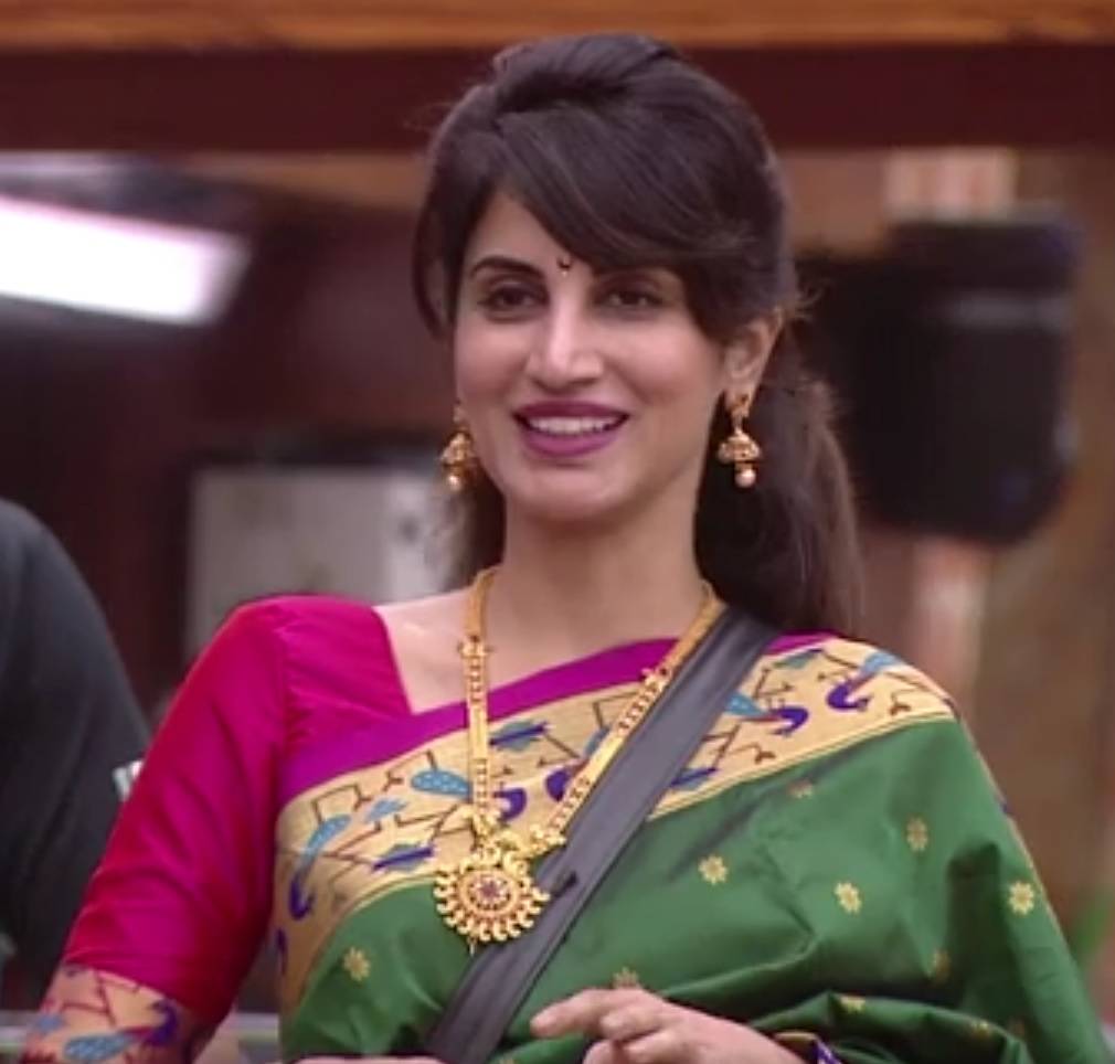 Smita Gondkar Biodata, Movies, Net-worth, Age, New Movies, Affairs, New ...