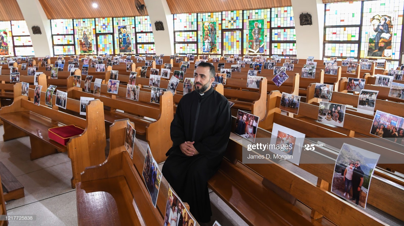 anna maria: Sydney priest prepares for Easter Service