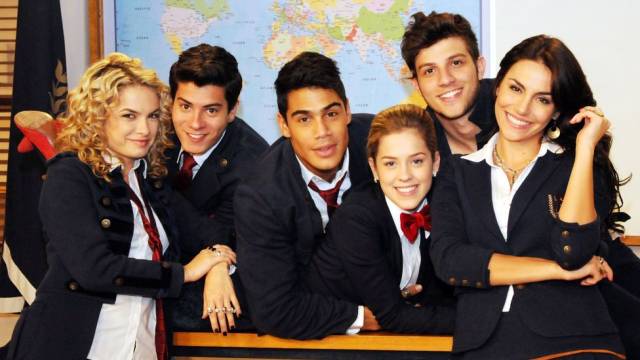Canal RebeldeS: A Nova E Repetitiva Novela "Rebelde", Da Record.